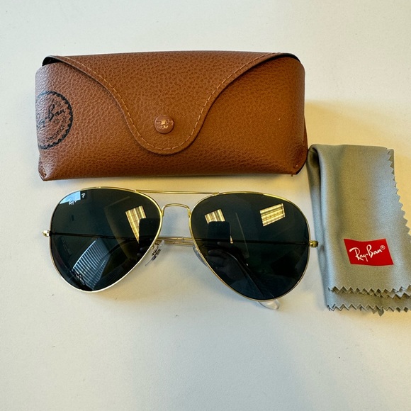 Ray-Ban | Accessories | Authentic Rayban Aviator Classic | Poshmark